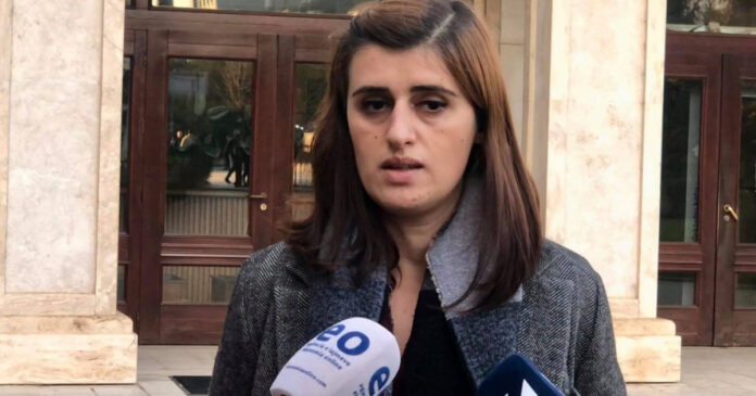 Deputetja llapjane, Saranda Bogujevci zgjidhet nënkryetare e Kuvendit ... Deputetja llapjane, Saranda Bogujevci zgjidhet nënkryetare e Kuvendit ...