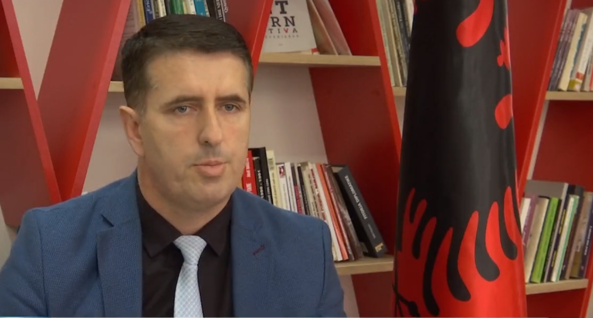 Zyrtare: Avni Fetahu, drejtor i Arsimit në Komunën e Podujevës