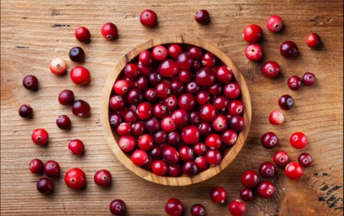 Pse është mirë të konsumoni boronica të kuqe?