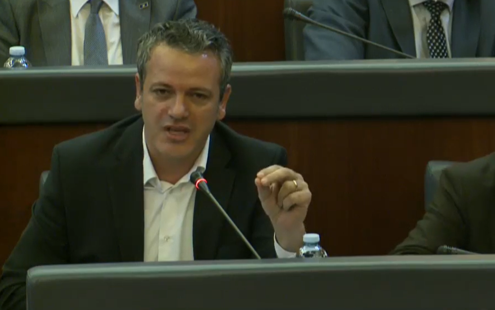 Gashi: Kurti e projektonte veten si magjistar politik, sot del e ...