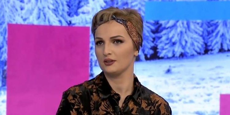 Vdes infermierja Fitore Zenelaj, humbi betejën me kancerin Vdes infermierja Fitore Zenelaj, humbi betejën me kancerin