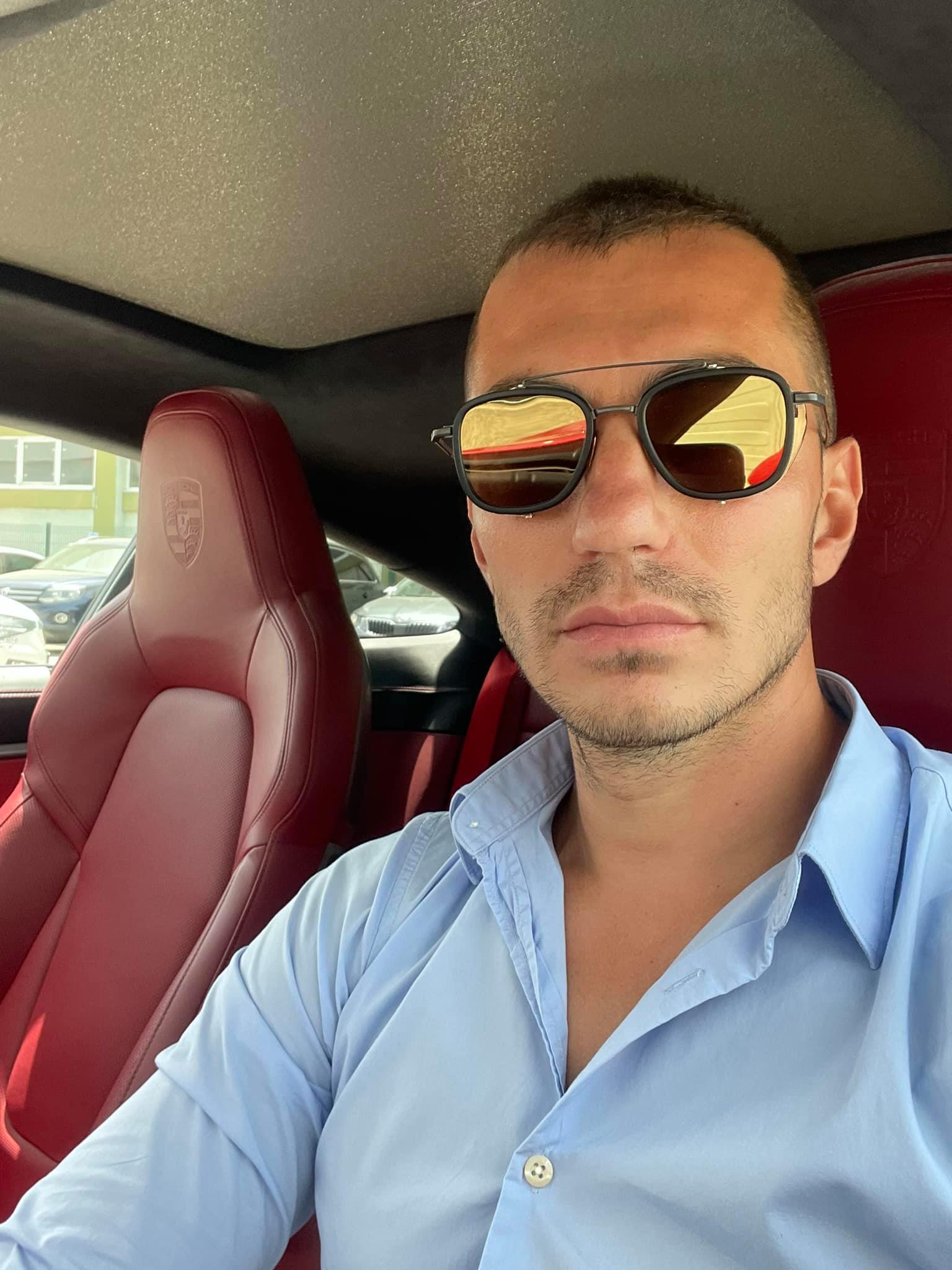 Publikohen pamje të Pajtim Gashit, i cili mbet i plagosur nga dy persona