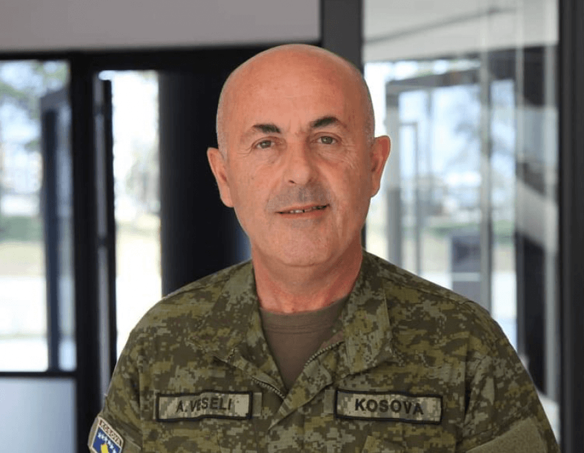 Vrasja e policit serb/ Ish koloneli i FSK-së i reagon Daçiqit: Kosova s ... Vrasja e policit serb/ Ish koloneli i FSK-së i reagon Daçiqit: Kosova s ...